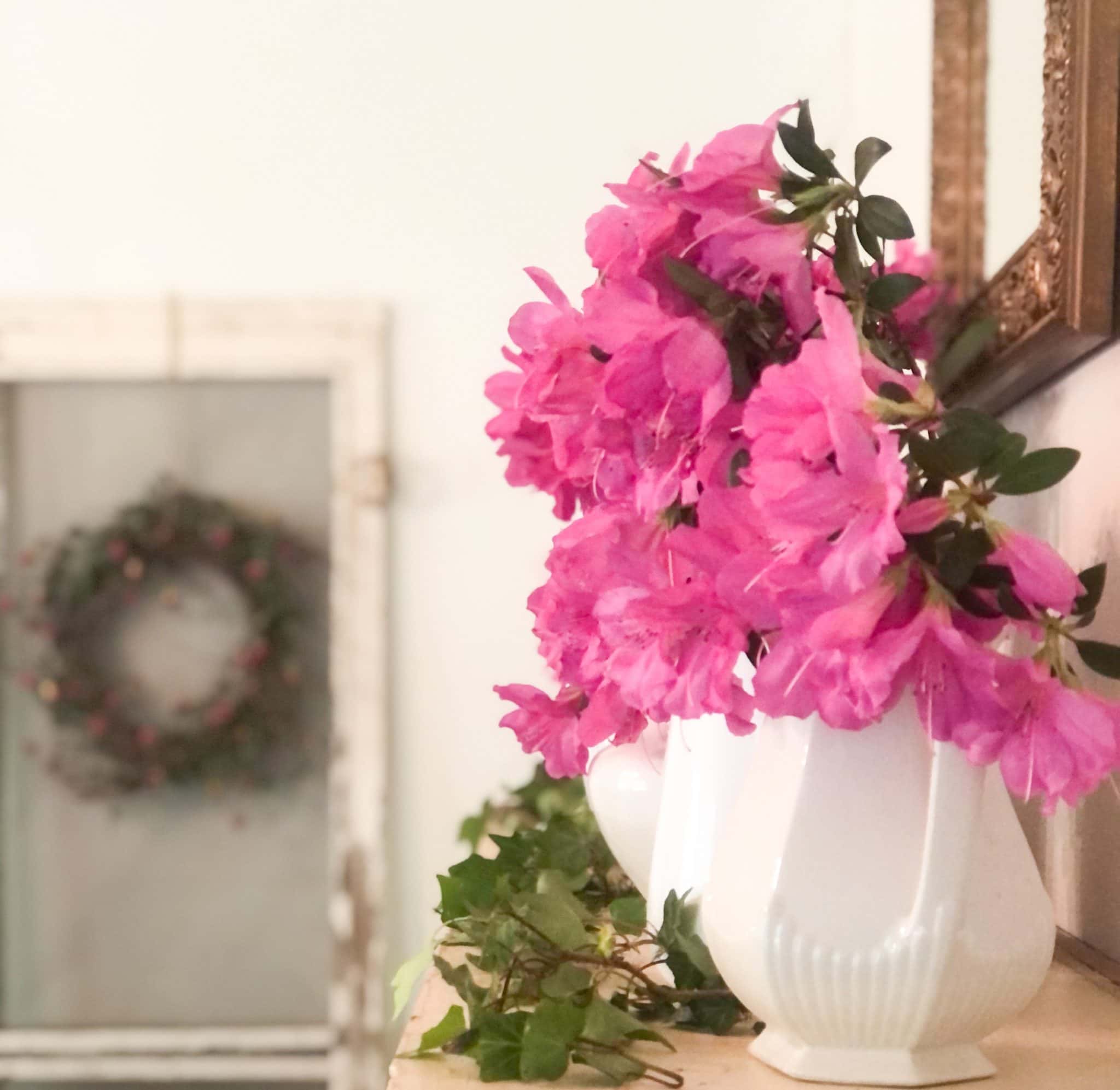 Spring Table Setting at the Farmhouse - Rambling Rose Farmhouse