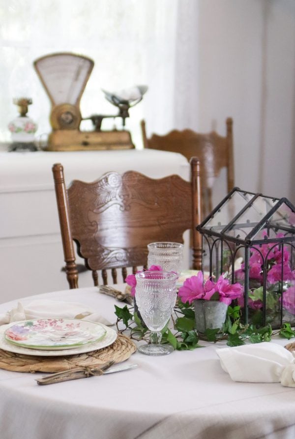 Spring Table Setting at the Farmhouse - Rambling Rose Farmhouse